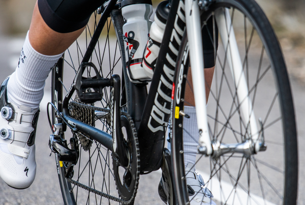 Cycling Safety Tips for Summer Road Riding - Thread + Spoke - THREAD+SPOKE